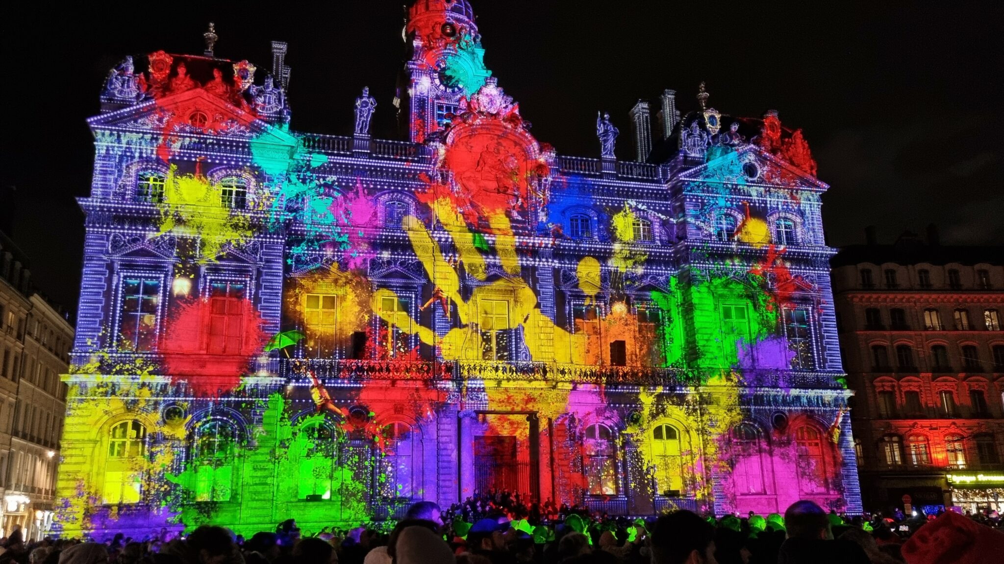 Train historique pour la Fête des Lumières à Lyon 2025 – CC 6570 Train ...